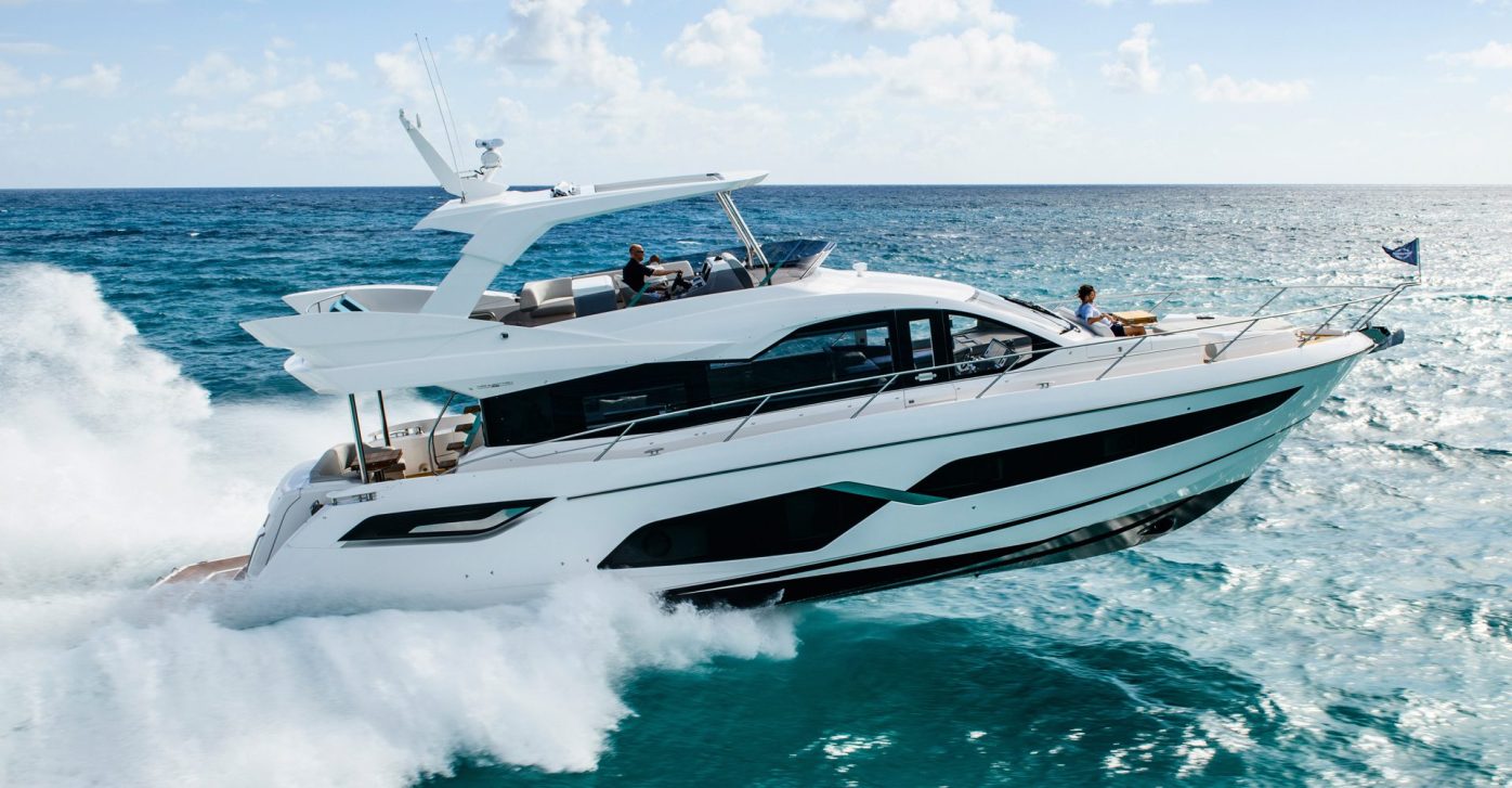 Galeon 620 Fly: A Waterfront Experience